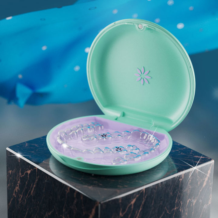 Invisalign™ Aligner Case in Pink – Invisalign USA Store